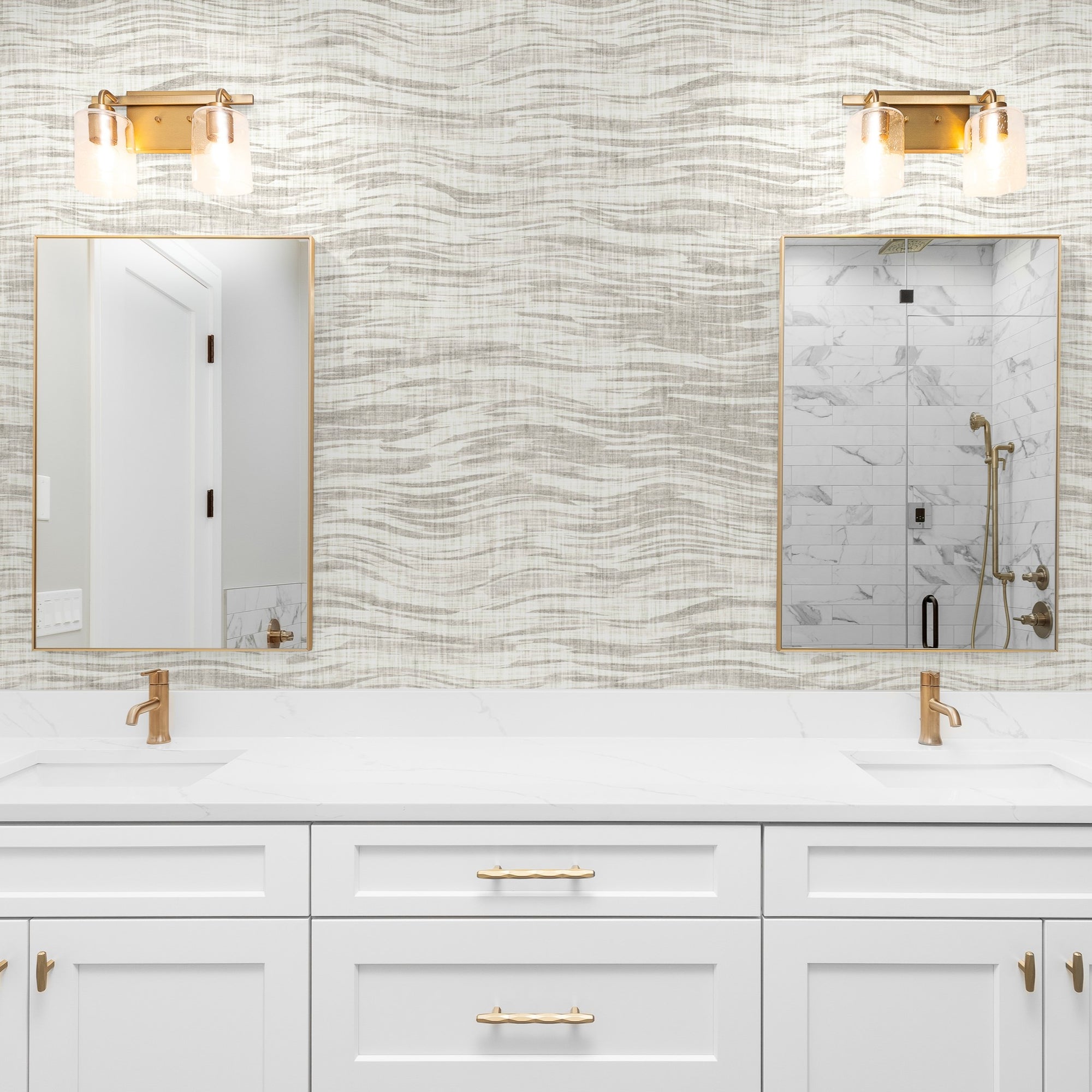 Strauss - Neutral Wavy Wallpaper